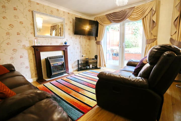 Garden Family Home Near By University Of Salford - Bolton