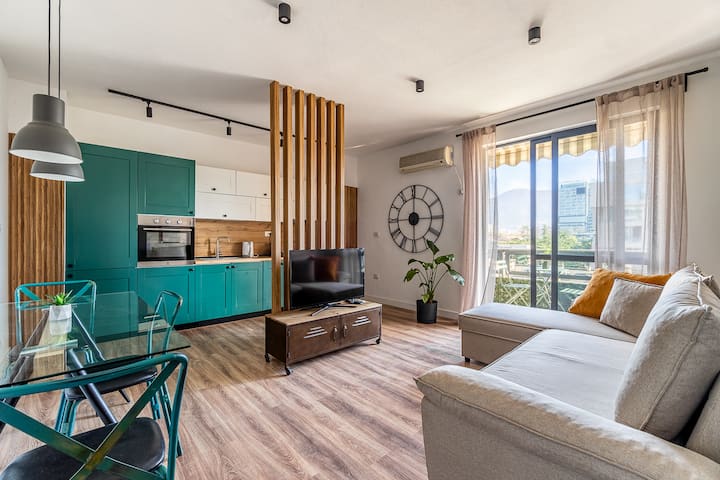 Blloku Sunrise View @ Enjoy Albania Apartments - Tirana