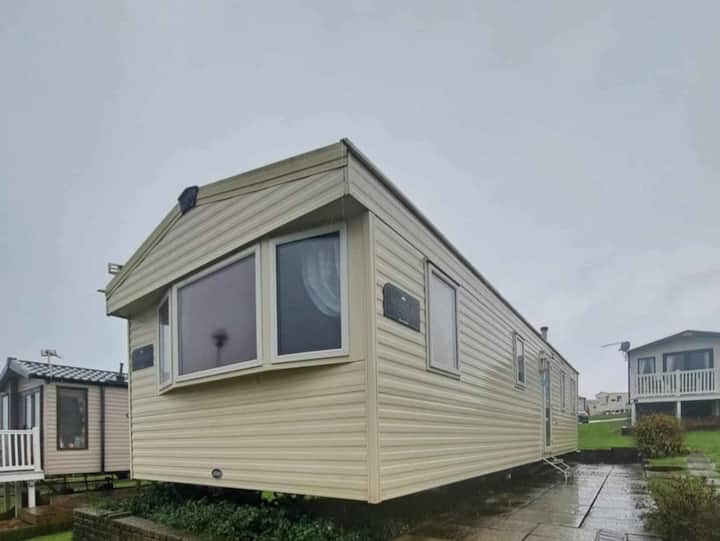 Devon Cliffs Holiday Village - Budleigh Salterton