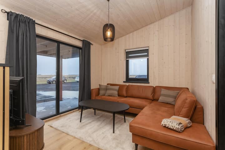 Cozy And Modern 2br Cabin In Selfoss - Selfoss