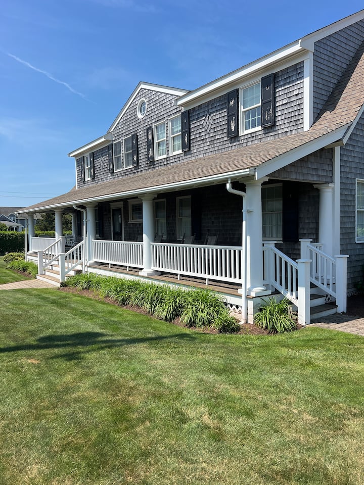 Quintessential Cape Cod - Falmouth, MA