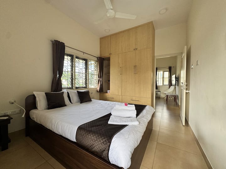 Ananda Kutira - 1 Bedroom 1 Bath Upstairs Unit - Mysuru