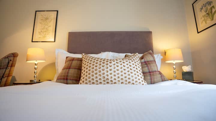Plato's Bar - Restaurant - Cozy Room - Kirkby Lonsdale