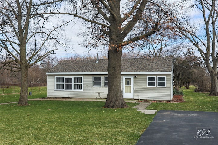 Cozy/private 3 Br Home - Tinley Park, IL