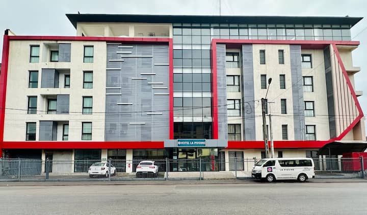 Votre Nouvel Hôtel Flambant Neuf ! - Abidjan