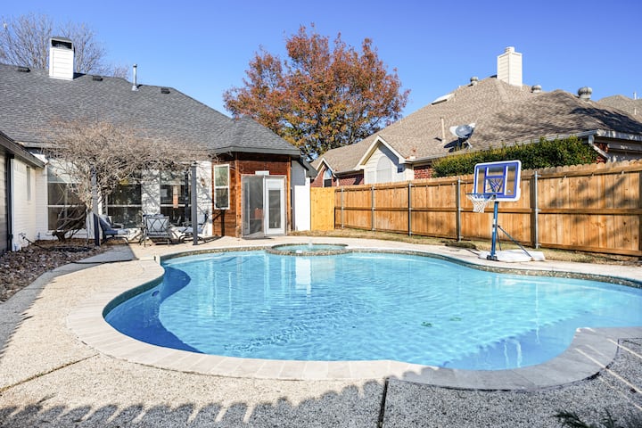 Casa Blanca Retreat - Swimming Pool & Jacuzzi - Allen, TX