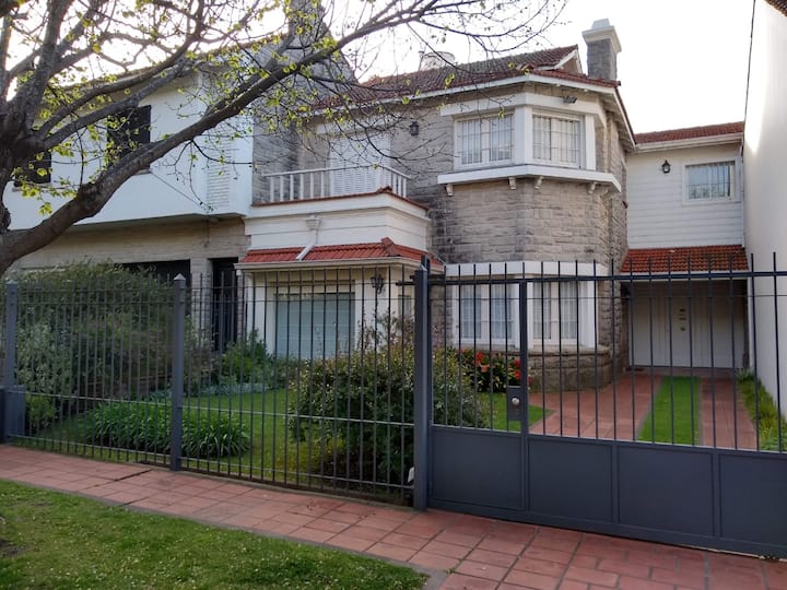 Casa Con Pileta Cerca Del Mar - Mar del Plata
