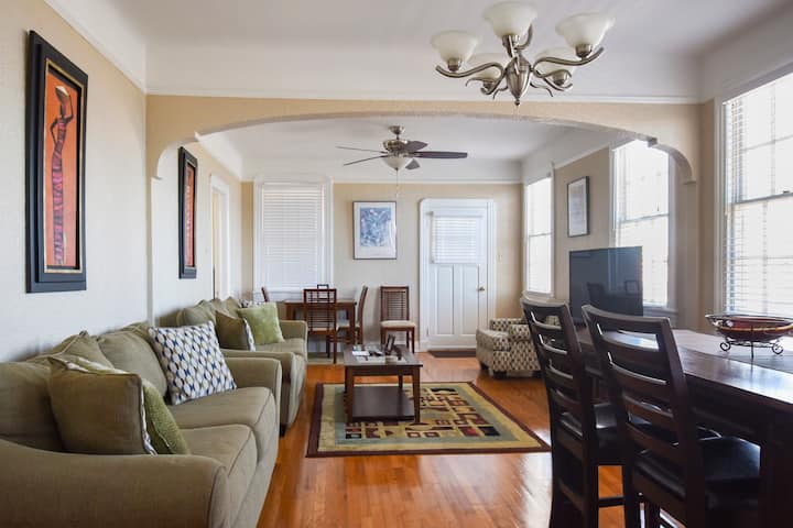 Elegant Gentilly Duplex-upper Floor, Quarter 5 Min - New Orleans, LA