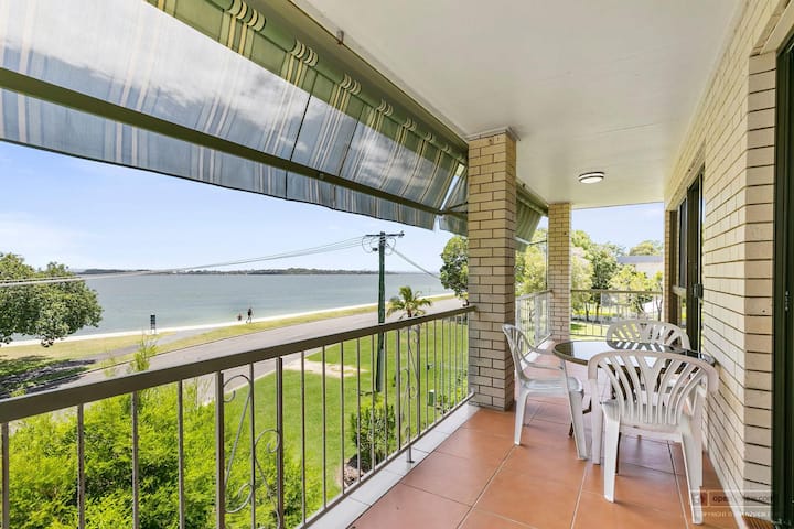 Channel Views - Bribie Island