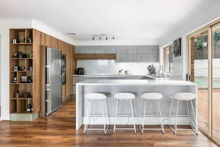 Large Home With Swimming Pool - Ryde