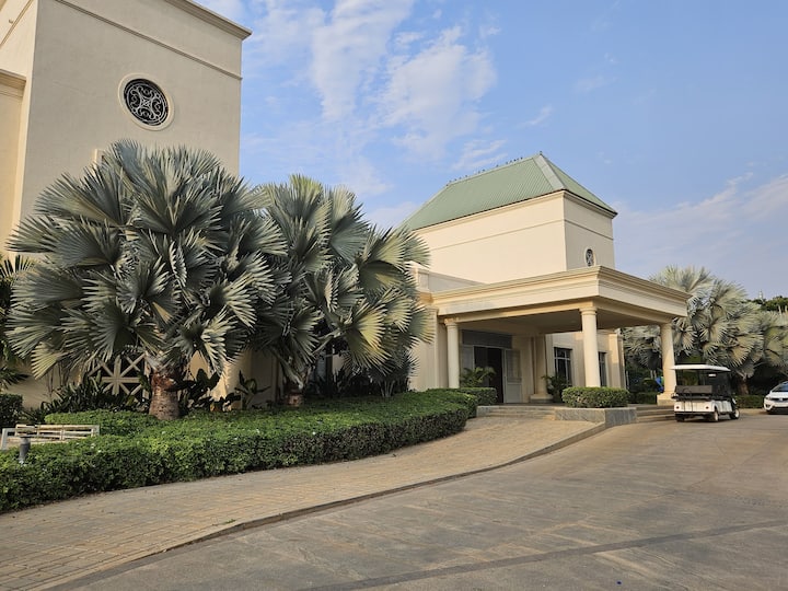 Tapovana - Airport, Ashram, Farm - Kempegowda Airport Bengaluru (BLR)