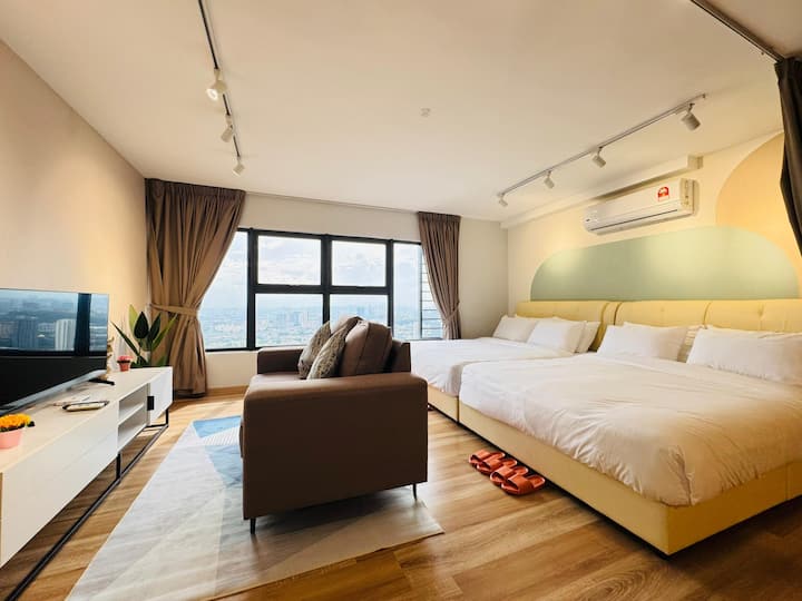 Golden Hour Hideaway @ Cheras [8 Pax] - Cheras
