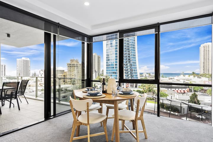 Lovely 2 Bedroom Unit At Circle On Cavill - Gold Coast