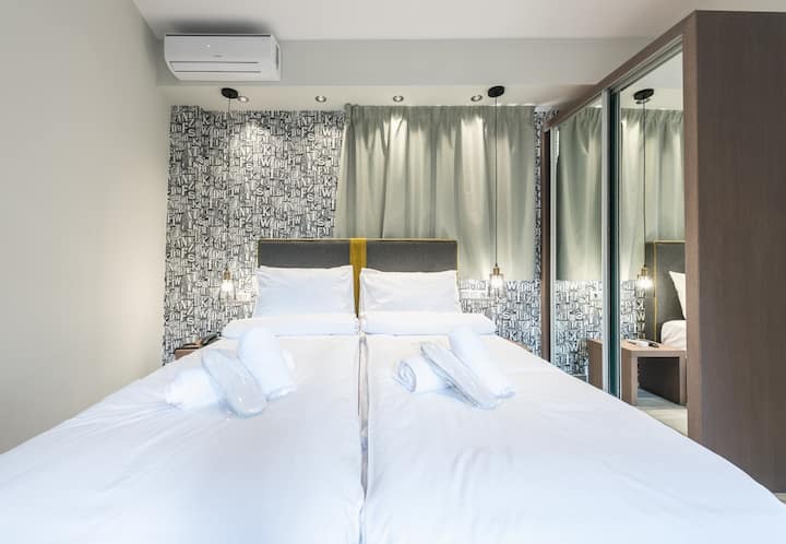 Exarcheia's Cozy Urban Retreat - Athen