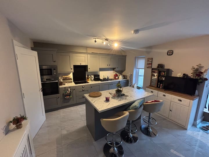 Cosy House Close To Town Centre - Athlone