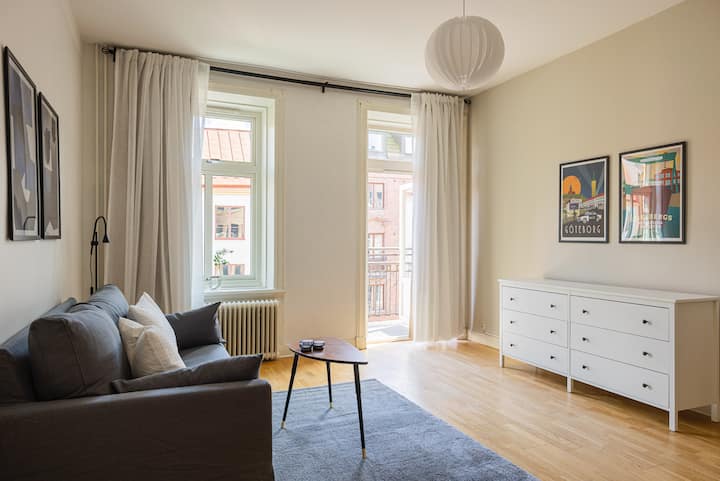 Prime Location | Cozy Stay 5 Mins From Liseberg - Gothenburg