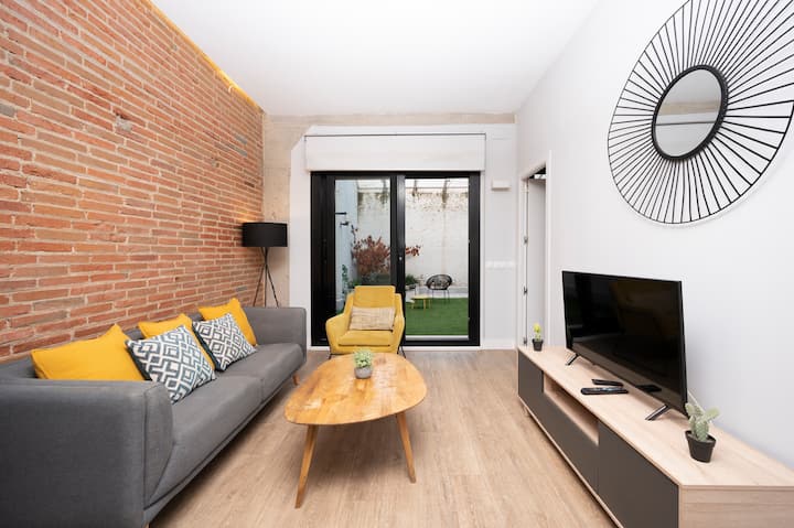Apt Con Terraza En Madrid Centro - Madrid