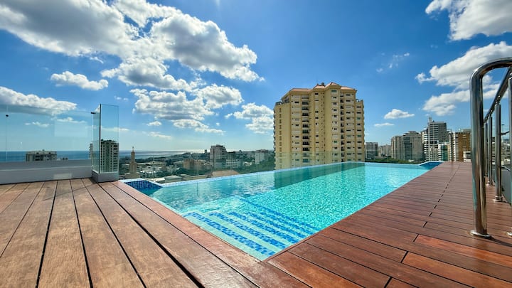 New Tower With Infinity Rooftop Pool And Gym - Santo Domingo