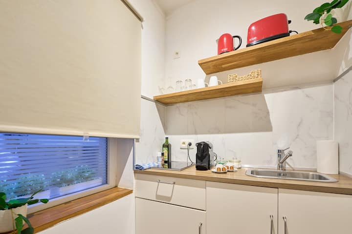Stylish Studio In The City Center - Brüssel, Belgien