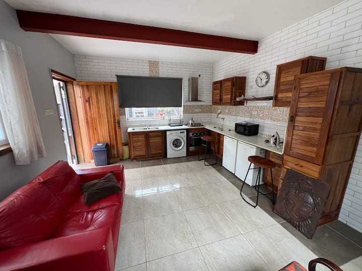 Comfort In Freetown 2 - Freetown