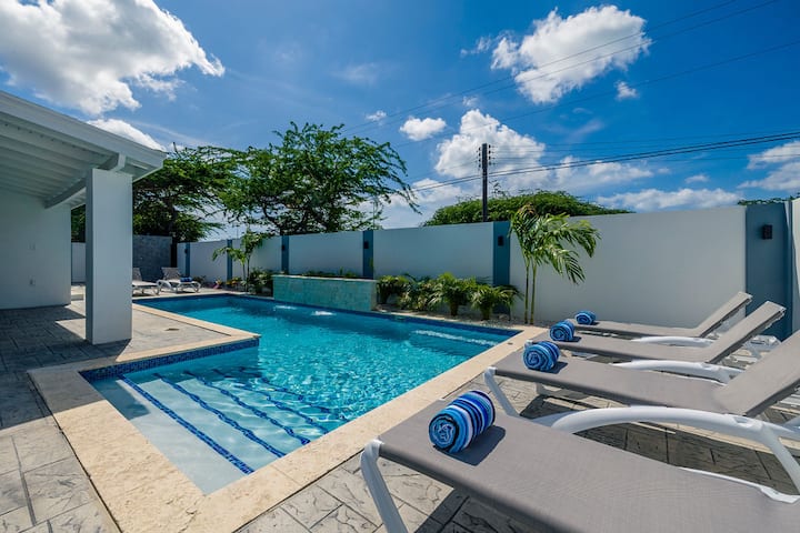 New! Beautiful 2 Bedroom Suite With King Beds! - Aruba