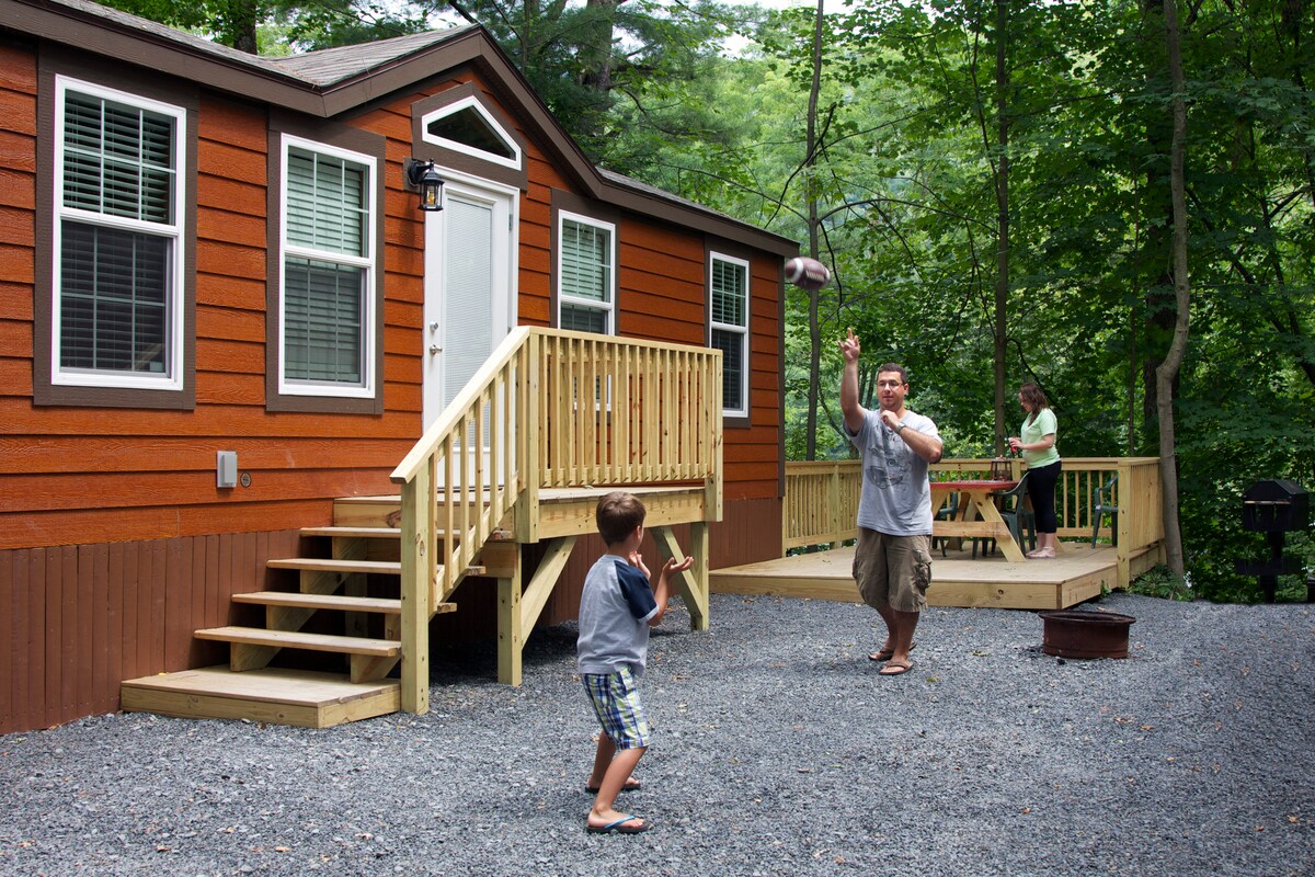 Cozy Cabin on the Delaware River - Cabins for Rent in Barryville, New ...