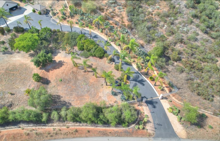 Estate Home With Panoramic Views - マリエータ, CA