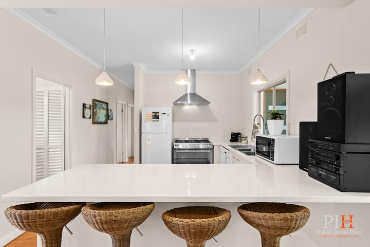 Cozy Home In Cowes, Sleeps 7 - Ventnor