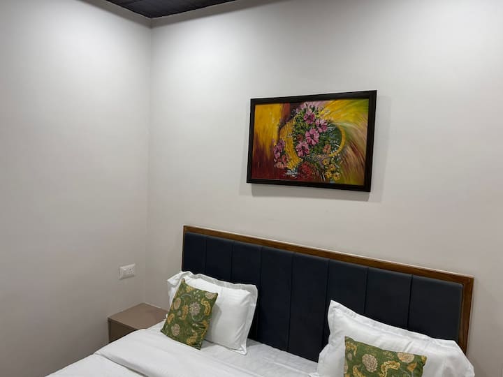 Paradise Nest - Varanasi