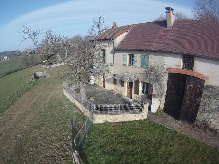 Maison De Campagne Ancienne - La Clayette
