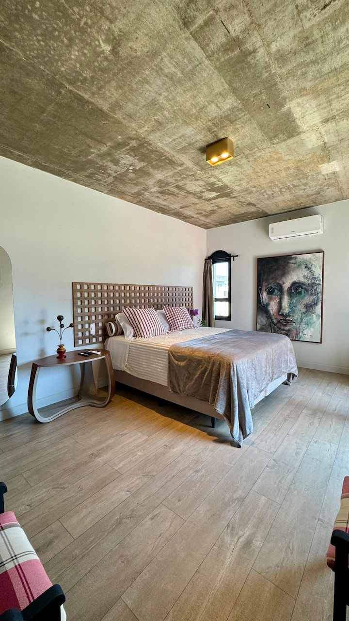 Casa Ateliê / Hospedagem
Quarto Arancione - São Marcos