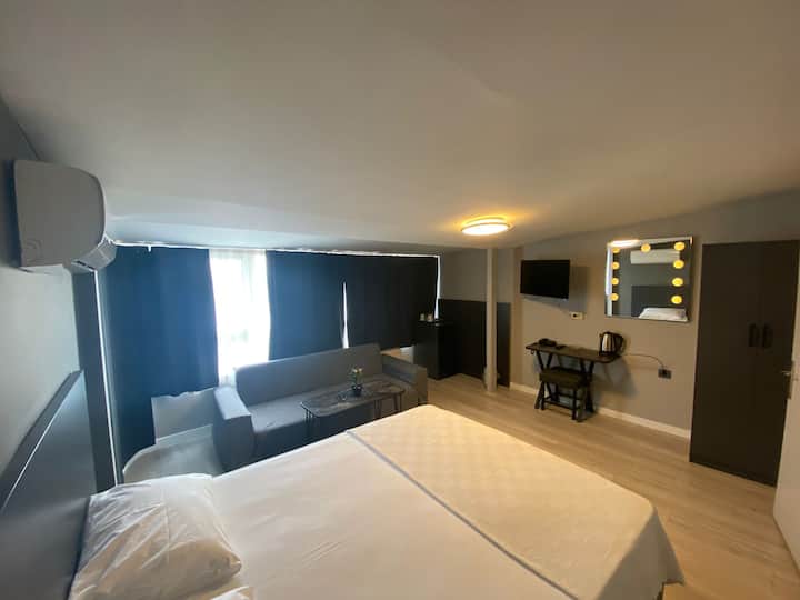 Suit Room - Istanbul