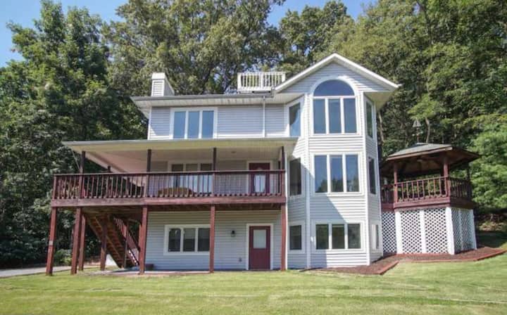 The Perfect Cozy Getaway - Saint Leonard, MD