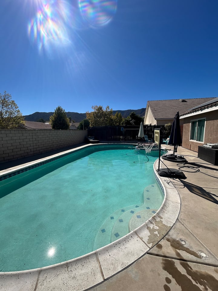 Romantic Pool & Spa Retreat - Lake Elsinore, CA