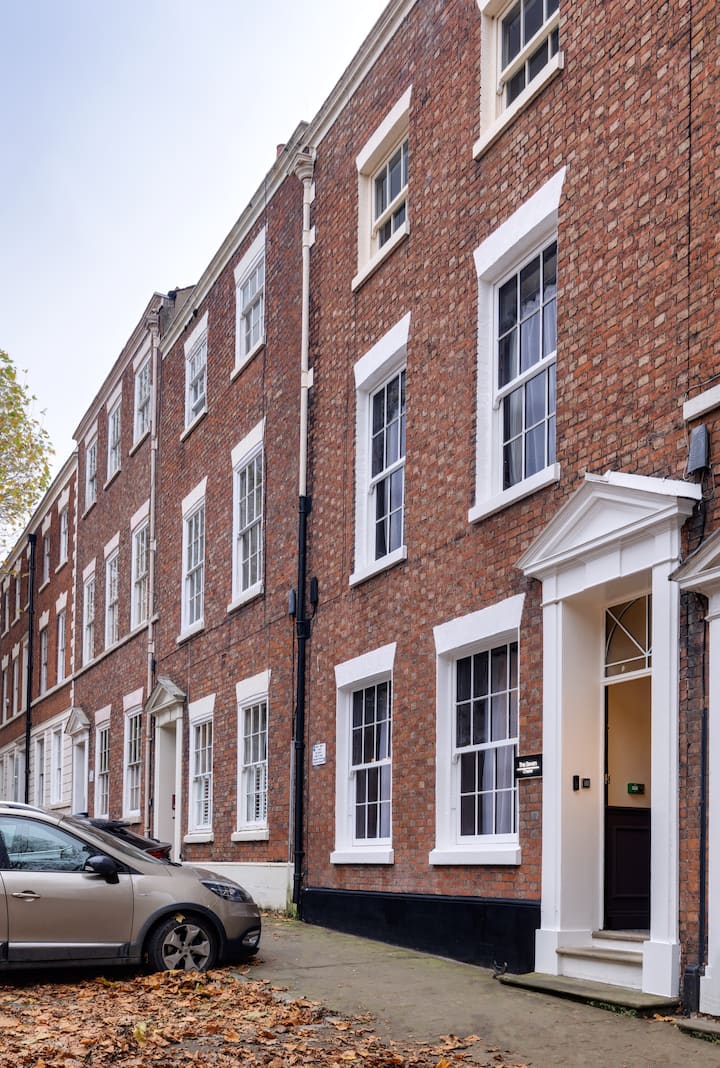 Flat 2 At Durwin House - University of Chester