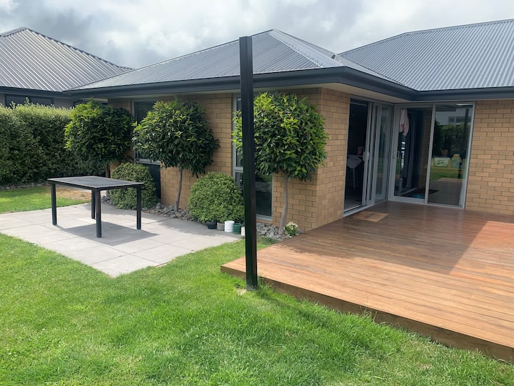 Double Room In Quiet Home - Lincoln