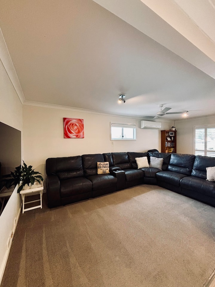 A Slice Of Caves Beach Paradise - Belmont