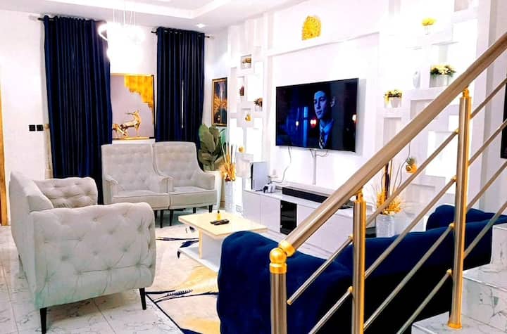 Beautiful 4 Bedroom Duplex Near Victoria Island - Nigeria