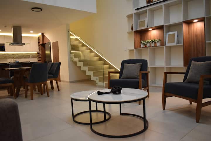 Dept. / Near To Fuente De Las Tarascas / Parking - Morelia