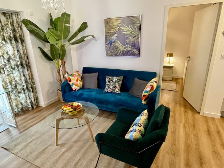 Zentrum: Schicke 2 Zimmer Wohnung In Stadtpalais - Cannes