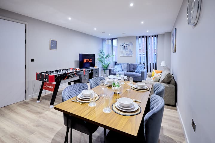 Central 2-bed Apartment, Games, Netflix & Parking - Birmingham City University