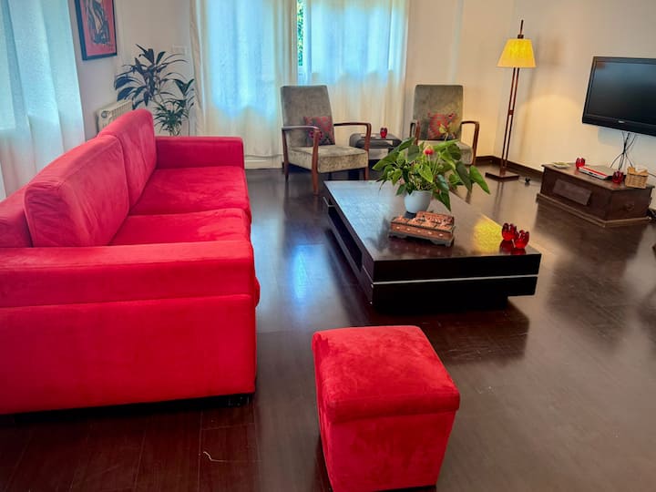 Cosy And Bright Gem In Ashrafyeh - Beirut