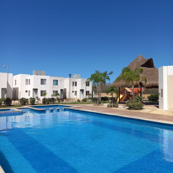 Hermosa Casa 3hab*3baños*25mincentro*alberca-9hues - Yucatan