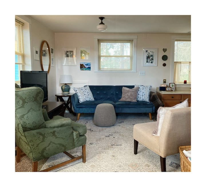 Friendly Oaks / Local Gem - Eugene, OR