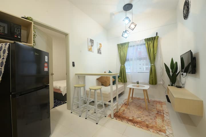 Yeop & Chor Homestay - Seri Iskandar