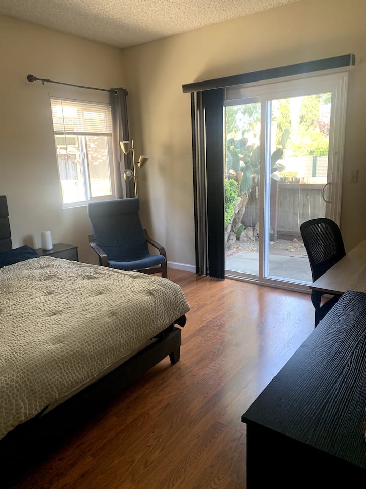 舒適的雙人房. Pleasant Double Room. - Hayward, CA