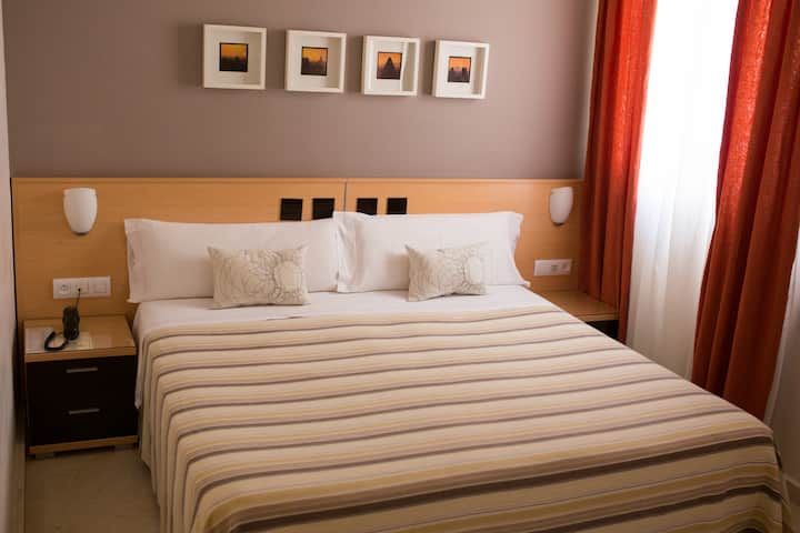 Habitación Doble Matrimonial By Eme Hoteles - Sanlúcar la Mayor