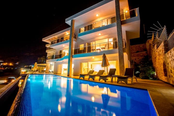 6 Bedroom Villa With Pool In Antalya Kalkan Vgk452 - Kalkan