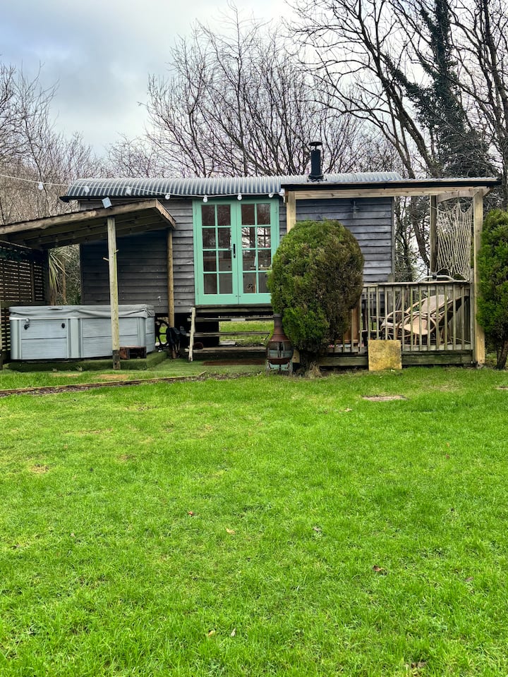 Bur 1 Shepherd’s Hut - Devon