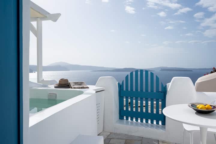 Cave Villa Caldera View &Hot Tub | Nano Collection - Oia